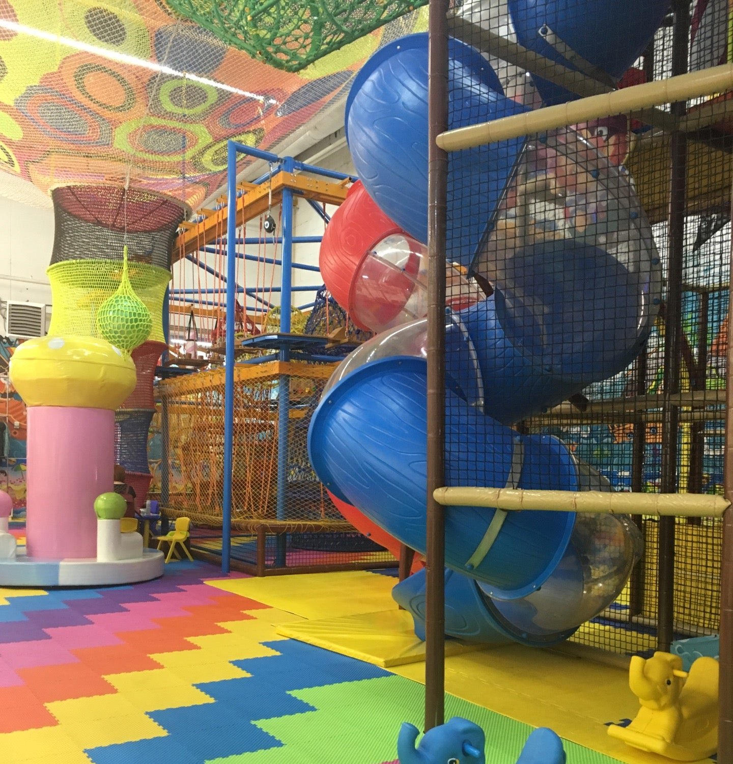 BabyClub, игровая площадка в посёлке Мега в Федяково, Нижний Новгород ...